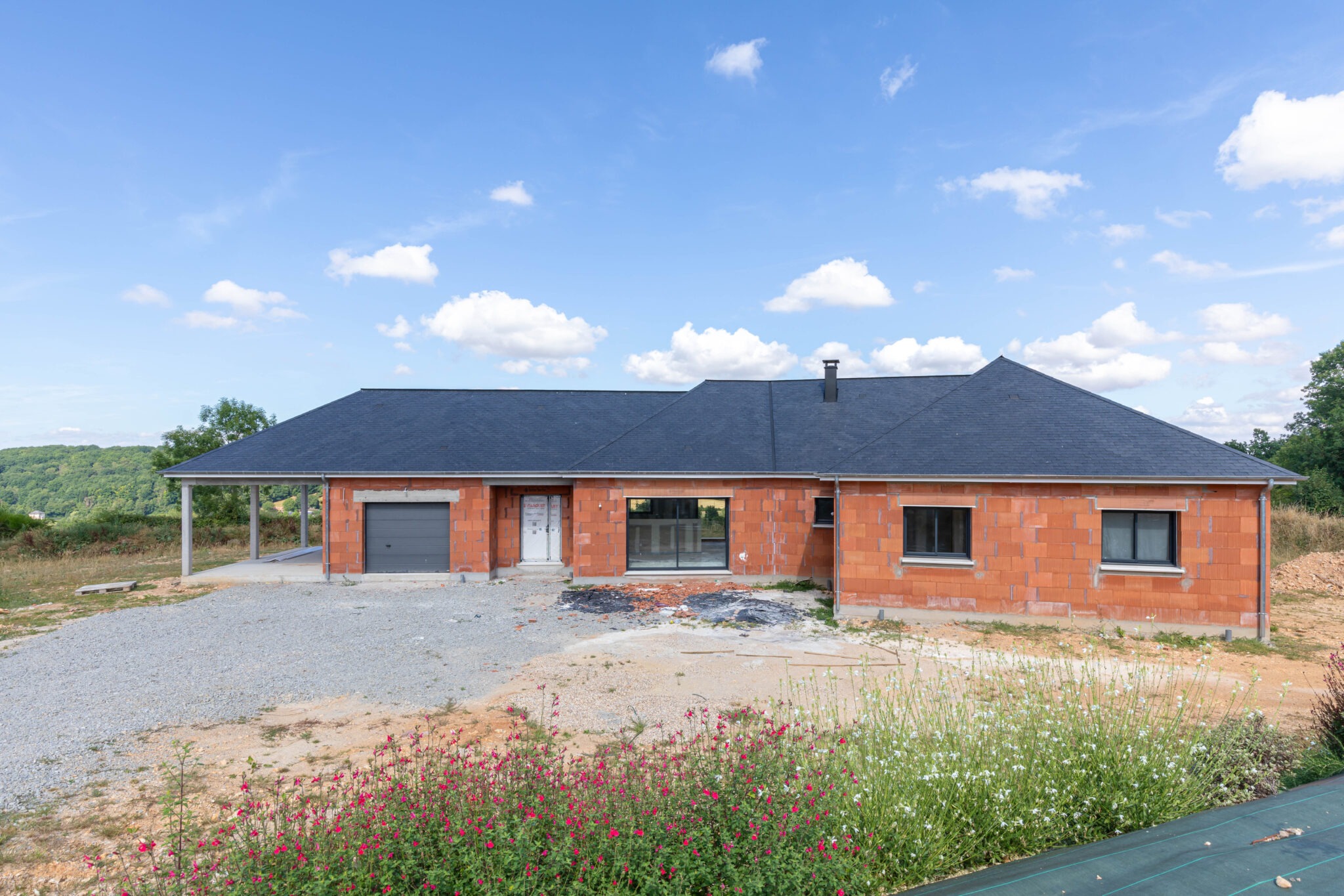 Maison plain pied 5 chambres 180 m² habitables - Maisons Coudrelle